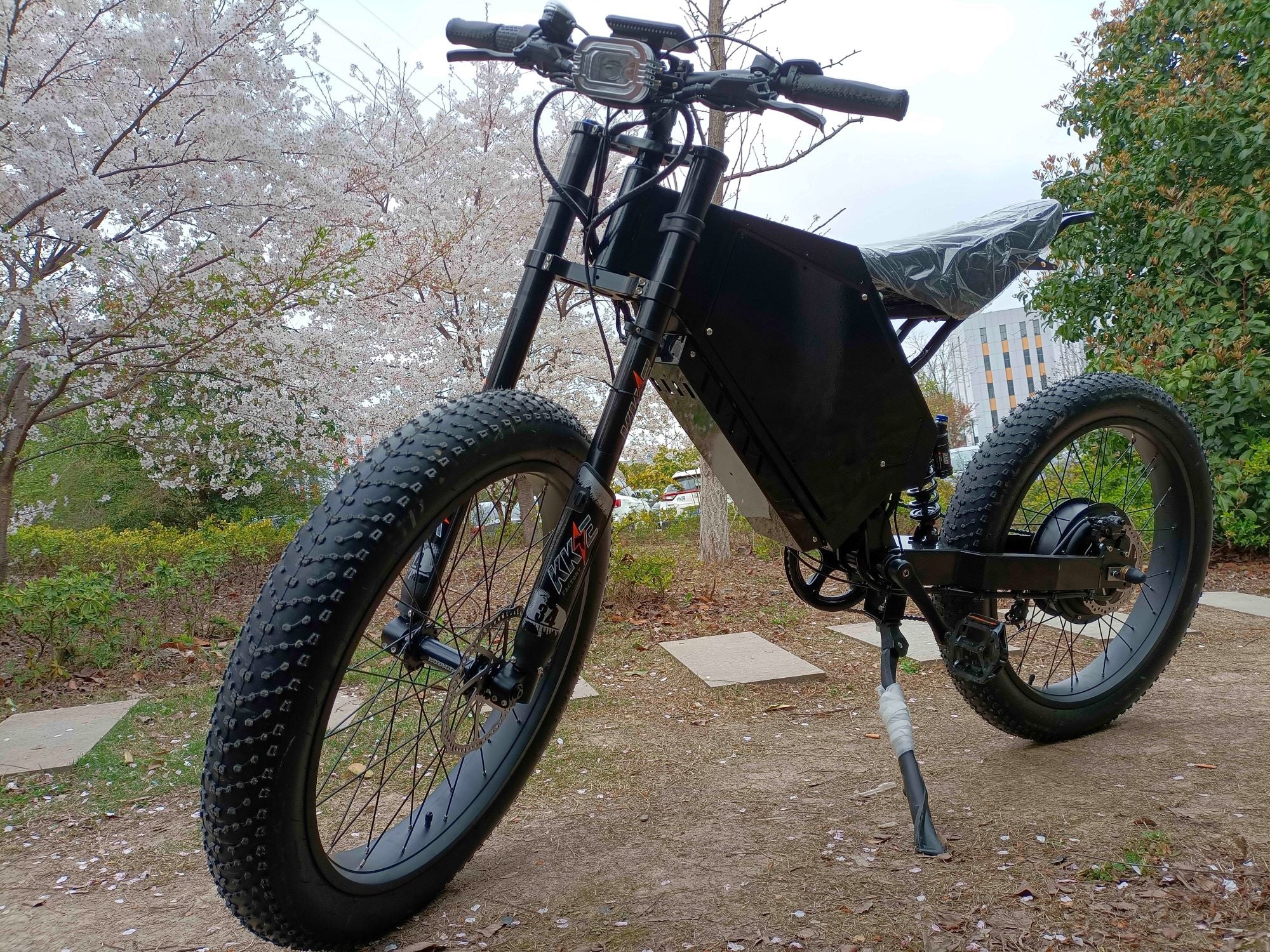 5000W Stealth Bomber Bike 40,6A Akku | 50mph Stealth Elektrofahrrad ...